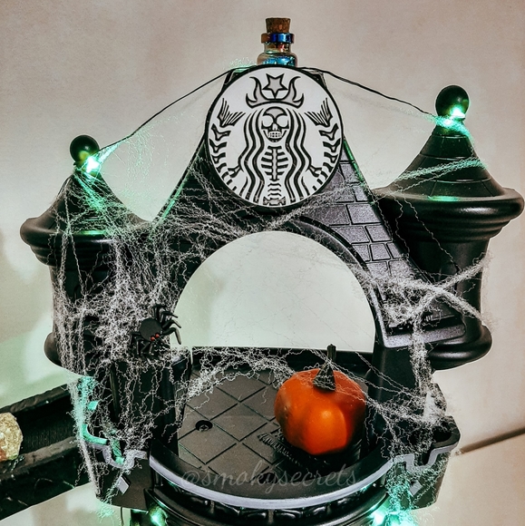 Starbucks | Accents | Halloween Starbuckscoffee Theme Haunted Spooky ...